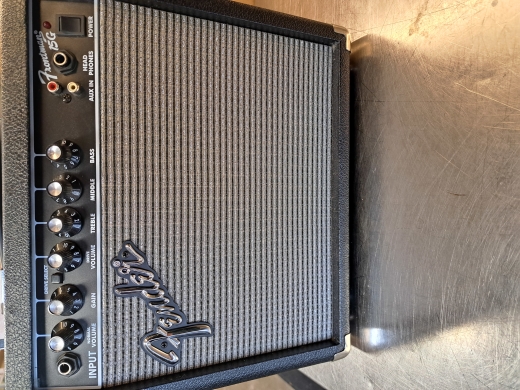Gear Hunter | FENDER FRONTMAN 15G